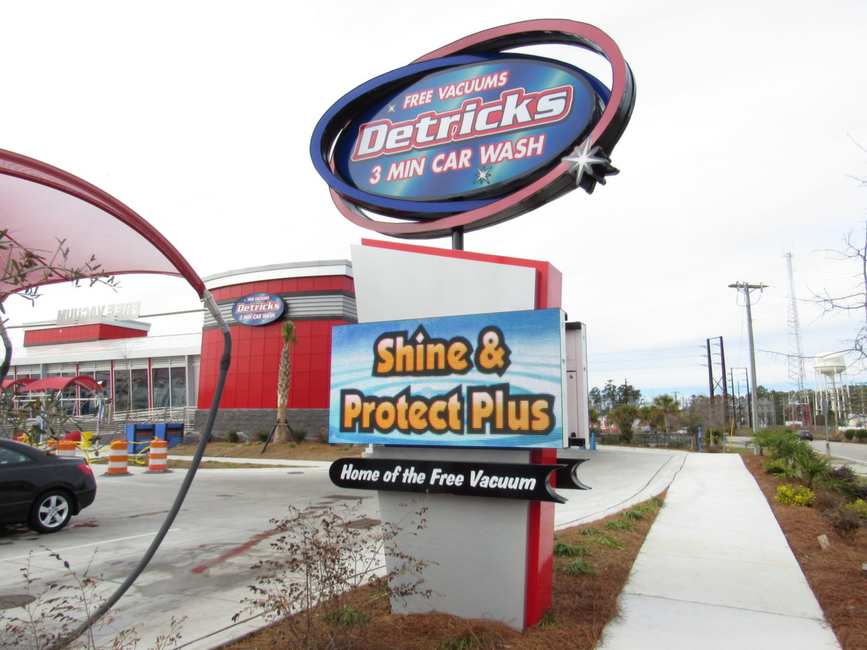 Digital Signs for Car Washes | Optec Display Inc.