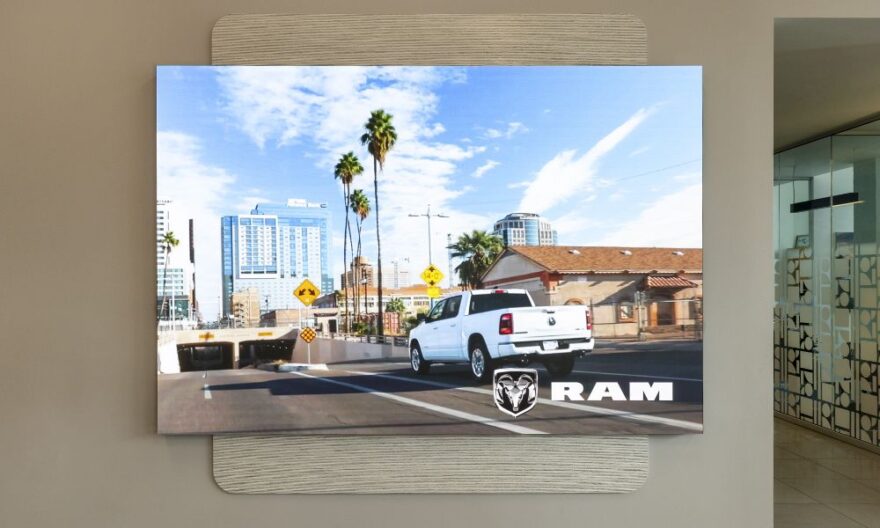 4 Ways Your Car Dealership Can Benefit From Digital Signage