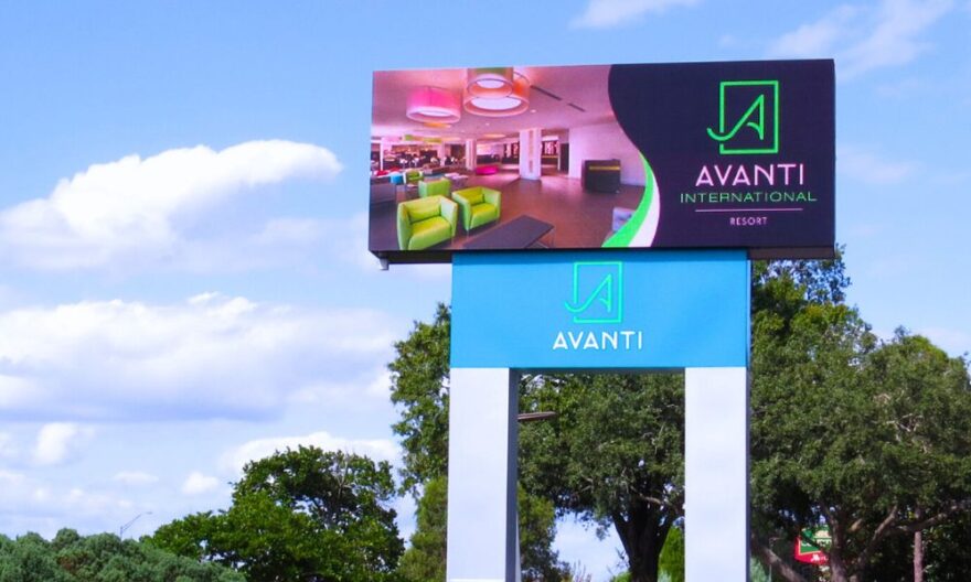How Digital Signs Improve Upon Analog Marketing